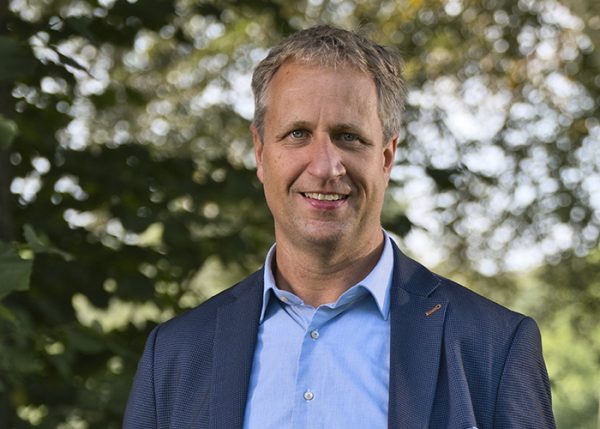 Paul van Ruiten - Bureau Om : Bureau Om